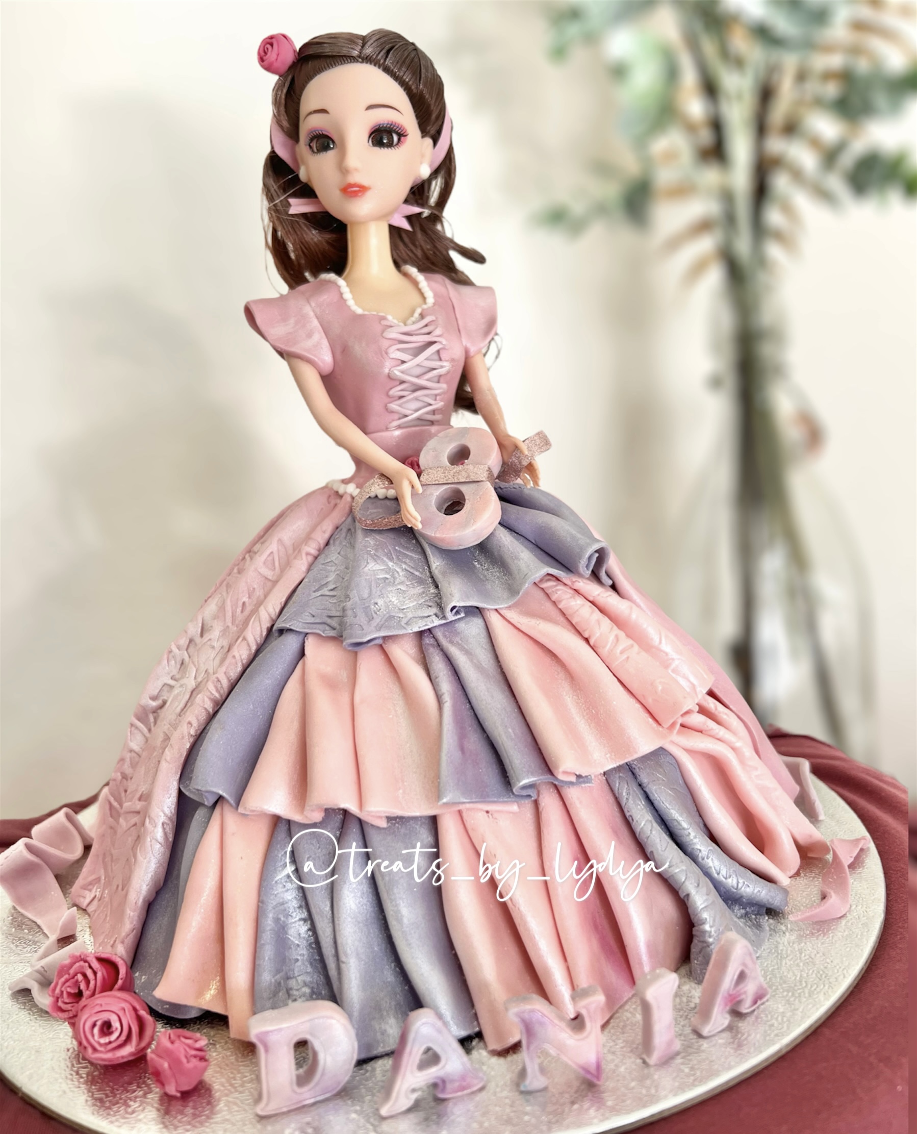 Doll Cakes – Treats by Lydya